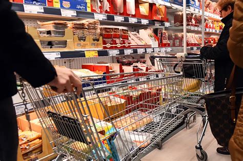 Ide se u bojkot tri trgovačka lanca i tri proizvoda Evo o kome se radi predstavnici potrošača