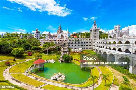 Sibonga 세부 필리핀에에서 가톨릭 Simala 신사 텍스트에 대 한 공간을 복사 합니다 세부에 대한 스톡 사진 및 기타