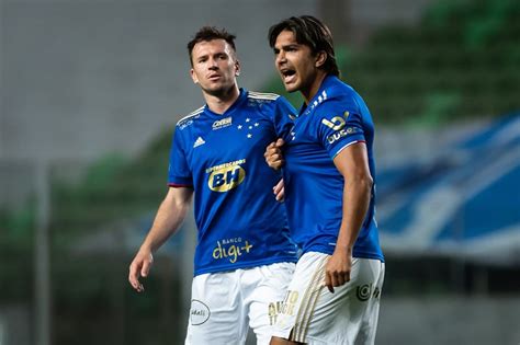 Atacante Elege Torcida Do Cruzeiro Como A Melhor Do Brasil Futebol Na