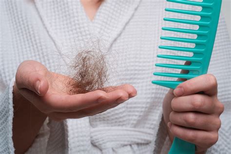 Hair Shedding Vs Hair Loss Expert Review Of The Difference