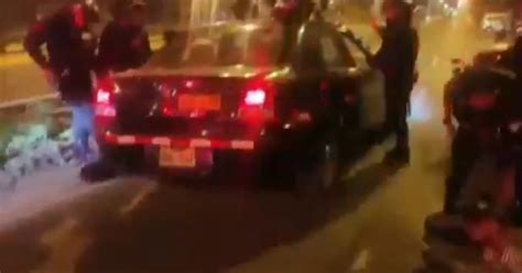 Los Olivos Capturan A Dos Delincuentes Que Robaron Vehículo A Taxista