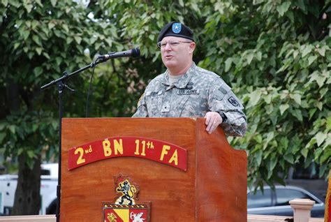 U S Army Field Artillery Commandant Visits 2 11 Fa Article The
