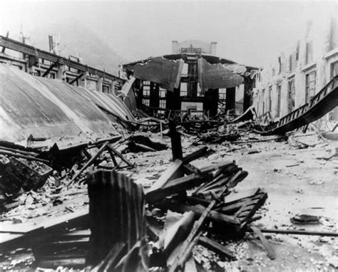 原爆投下後の長崎を記録した貴重な写真たち