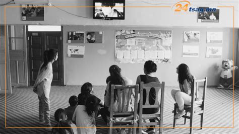 Дотуур байрны сурагчдад зориулсан хоол тэжээл эрүүл мэндийн гарын авлагыг ЕБС уудад танилцуулж