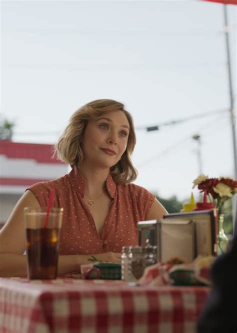 Love And Death Elizabeth Olsen Plays Killer Candy Montgomery In Chilling