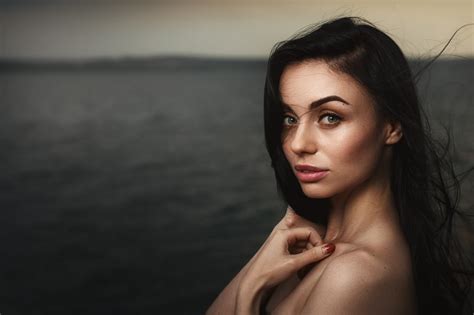 Hintergrundbilder Gesicht schwarz Frau Modell Porträt lange