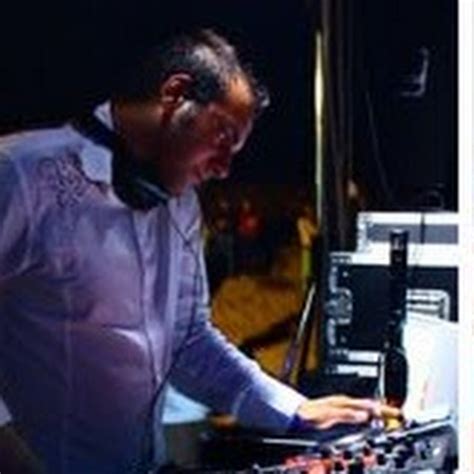 Sulle Note Del Successo Il Talento Del Produttore Cosentino Luca Mollo Gazzetta Del Sud