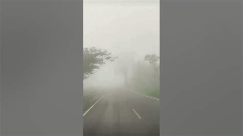Deewano Ke Jaise Karte Ho Shararat Samjho Na Jara Tum Mausam Ka