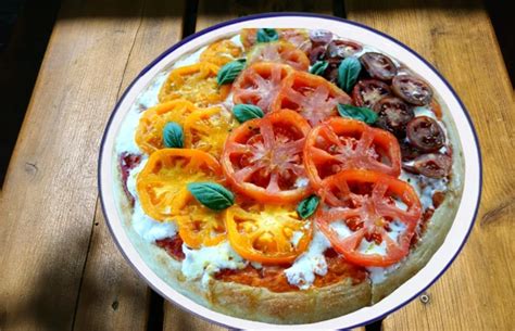 Heirloom Tomato Pizza Aroras Sauce Recipe