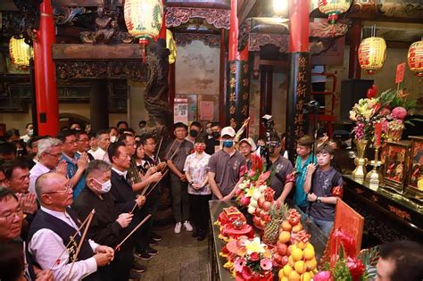 大甲鎮瀾宮媽祖回鑾 疫後解封大批信眾湧新港 中央社訊息平台