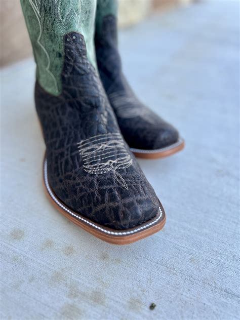 Rios Of Mercedes Mens Chocolate Elephant Boot Saddle Rags