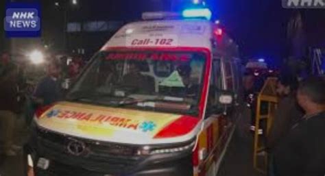 နယူးဒေလီဘူတာရုံ လူအုပ်ပြိုမှုမှာ လူ ၁၅ ဦးထက်မနည်း သေဆုံး Ayeyarwaddy Times