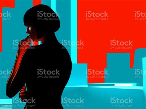 3d는 도시 풍경 배경에 서 있는 드레스를 입은 여성의 그림을 렌더링합니다 검은색에 대한 스톡 사진 및 기타 이미지 검은색