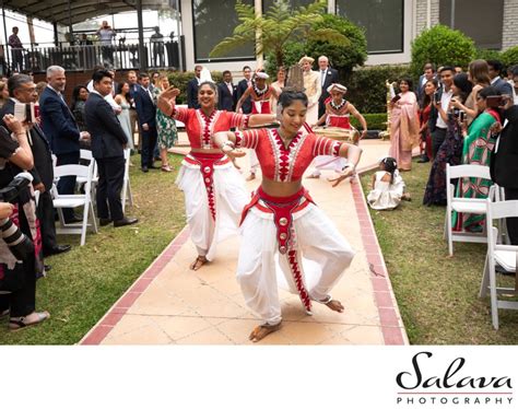 Sri Lankan Wedding The Poruwa Ceremony Wedding Photos Salava
