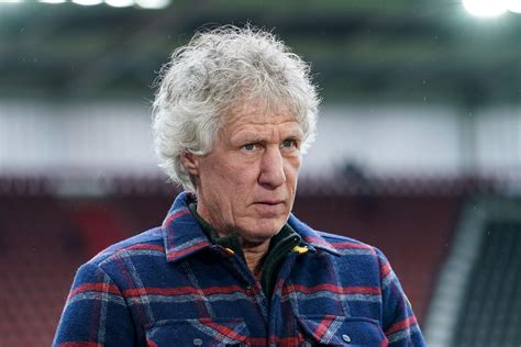 Verbeek Krijgt Volle Laag Pertinente Leugens Soccernews Nl