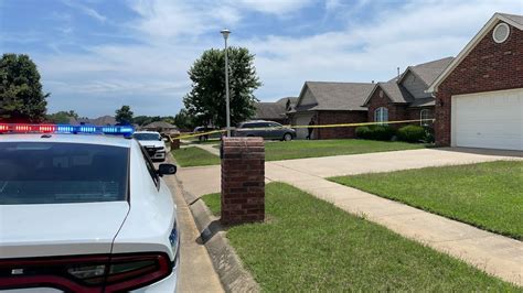 Man And Woman Found Dead In Owasso Home 1023 Krmg