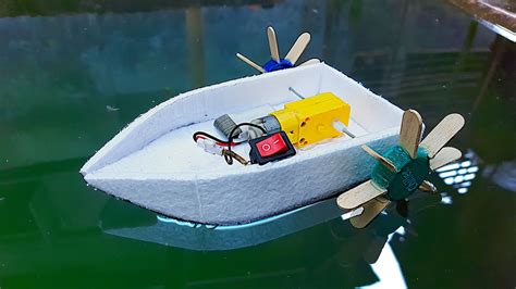 how to make a dc motor paddle boat easy diy toy boat boat toy