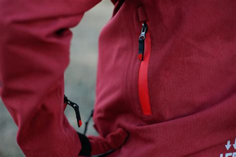 Review Leatt DBX 5 0 Cold Weather MTB Jacket Jersey And Shorts