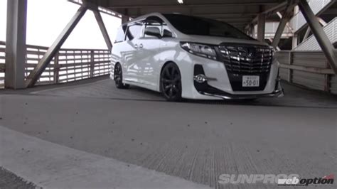「車高低ミニバンはここに気を付けろ！」nob谷口がドライビングのコツを徹底解説【v Opt】 ｜ Web Optionウェブ オプション