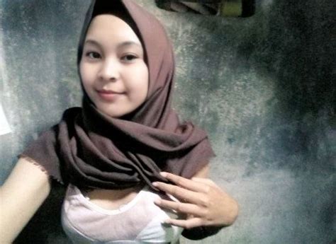 Pin Di Pin Buatan Anda