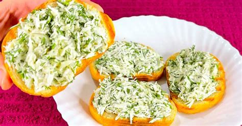 Популярна намазка на хліб з секретним інгредієнтом рецепт бюджетної закуски за лічені копійки