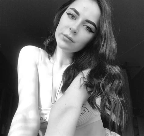 Alisaandsasha Webcam Model Profile Stripchat