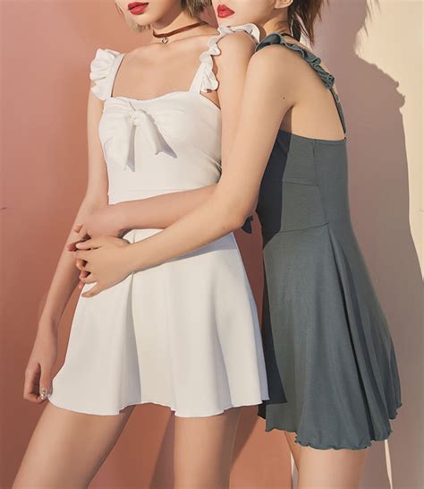 [화이트 그레이] 프릴 나시 원피스 수영복