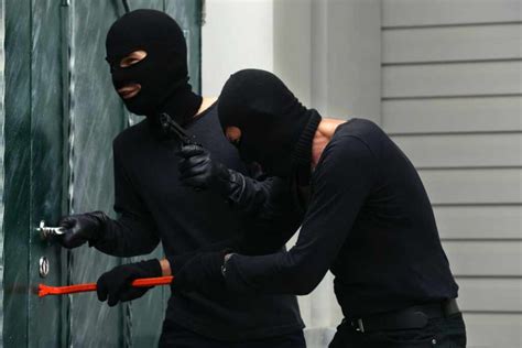 Come Fanno I Ladri A Sapere Che Non Siamo In Casa 5 Cose A Cui Fare