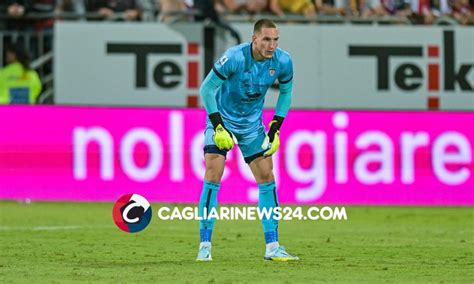 Rossoblù In Prestito Radunovic Accumula Minuti Al Bari I Numeri Della Sua Stagione In Serie B