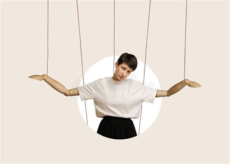 Manipulación Del Control De La Mente De Las Personas Concepto Imagen