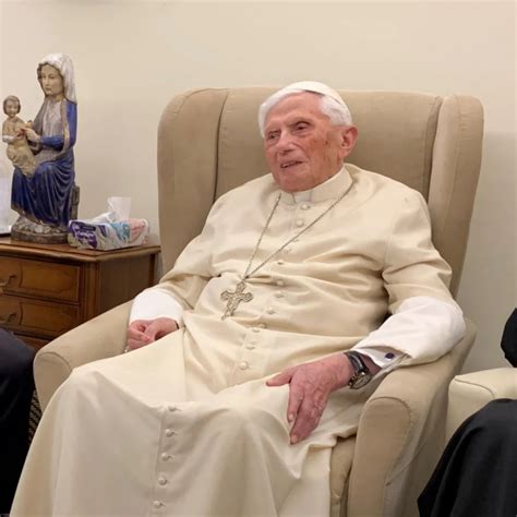 E Morto Papa Benedetto XVI La Chiesa In Lutto Binews It
