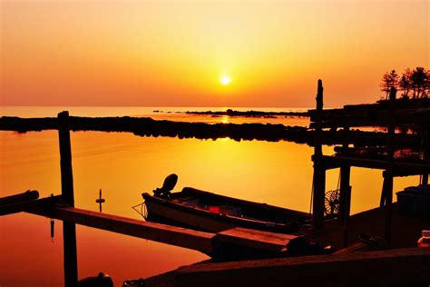 夕景 能登は百浦漁港