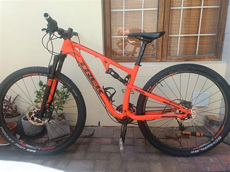 Trek Superfly FS Frame Dual Suspension Mountain Bikes Bike Hub