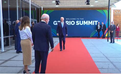 Biden Quebra Protocolo Ao Chegar Ao G20 Para Cumprimentar Lula Metrópoles
