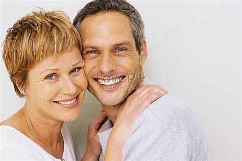 남성과 여성의 초상화 사진 무료 다운로드 Lovepik