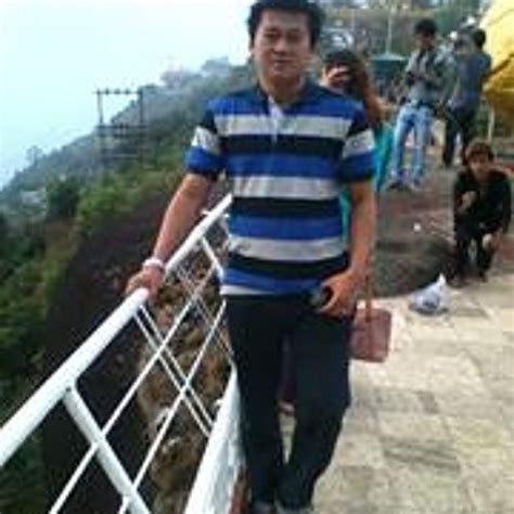 Stream Aung Myat Thu 8 Music Listen To Songs Albums Playlists For
