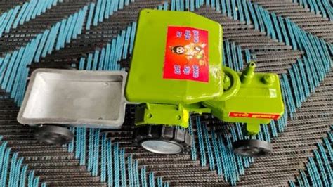 45cm Green Fiber Toy Tractor At Rs 45piece खिलौने वाला ट्रैक्टर In