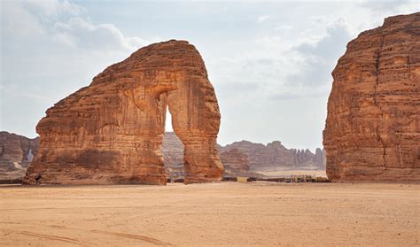 자발 알필 알 울라 사막 풍경의 코끼리 바위 사우디 아라비아 사우디 아라비아에 대한 스톡 사진 및 기타 이미지 사우디
