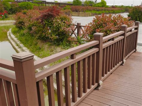China Composite Posts And Wpc Handrail Wpc Railing For Park Garden