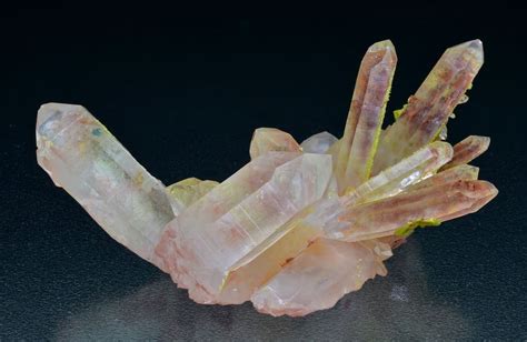 Quartz Sio2 Epidote {ca2}{al2fe3 } Si2o7 Sio4 O Oh ~ Artonvilla