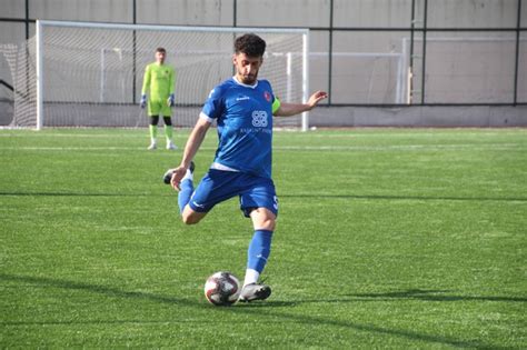 Hasan Emre Aydın Takımından Ayrıldı Futbol Amatör