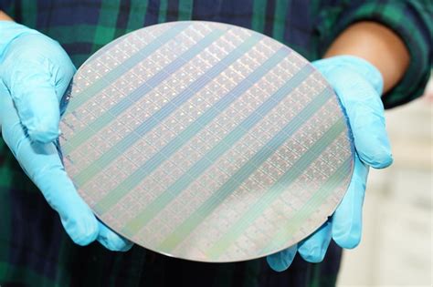 Premium Photo Silicon Wafer For Manufacturing Semiconductor Of Integrated Circuit