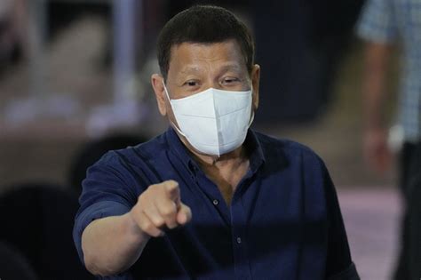 두테르테 “백신 거부하면 잘 때 맞혀야” 발언 논란“농담이었다” 해명 헤럴드경제