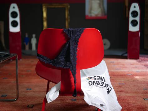 How Sexy Is Your HiFi Twittering Machines