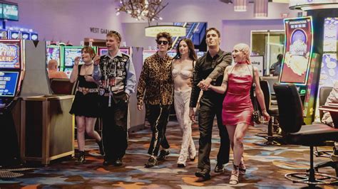 Anora Film Lgbtqia Dove Vederlo Streaming Trailer Foto Sinossi