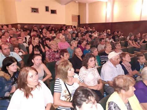 Аве Сливен КМЕТЪТ СТЕФАН РАДЕВ В МЛАДОВО ЧИТАЛИЩЕТО Е СРЕДИЩЕ НА ДУХОВНОСТ И НИ СПЛОТЯВА КАТО