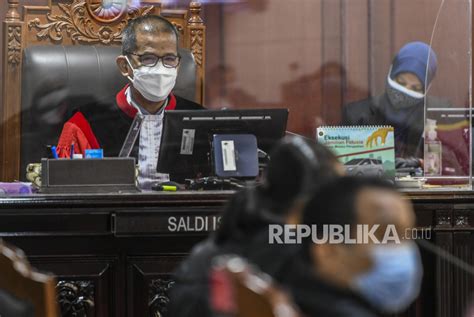 Dituding Menunda Nunda Putusan Gugatan Sistem Proporsional Terbuka
