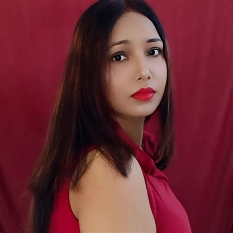 Deepa Sinha Deepasinha • Threads Say More Deepa Sinha Deepasinha • Threads Say More