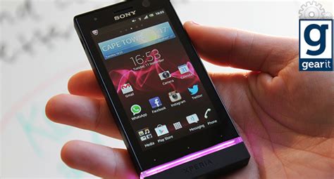 Sony Xperia U A Tiny Kaleidoscope With Personality Gearburn