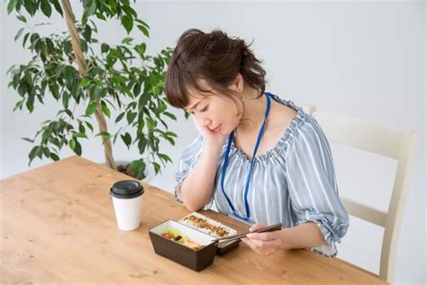 食欲不振・食欲がない時にピッタリのツボ！食欲をグングン上げる！ ぶっちゃけ鍼灸師の人に教えたくなるツボ